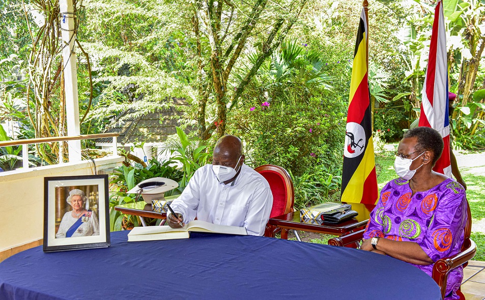 President Museveni, First Lady Janet pay tribute to Queen Elizabeth ...